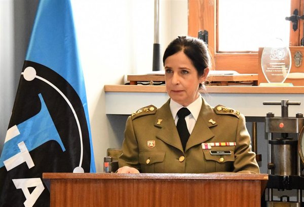 Robles nombra asesora de la secretaria de Estado de Defensa a la ...