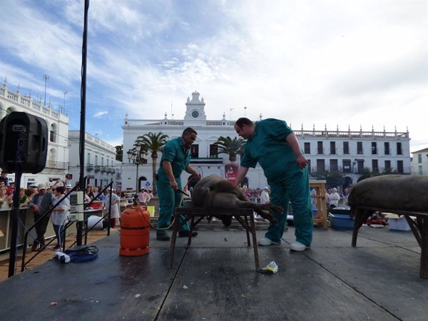 Miles de personas se dan cita este sábado en Llerena para celebrar la ...